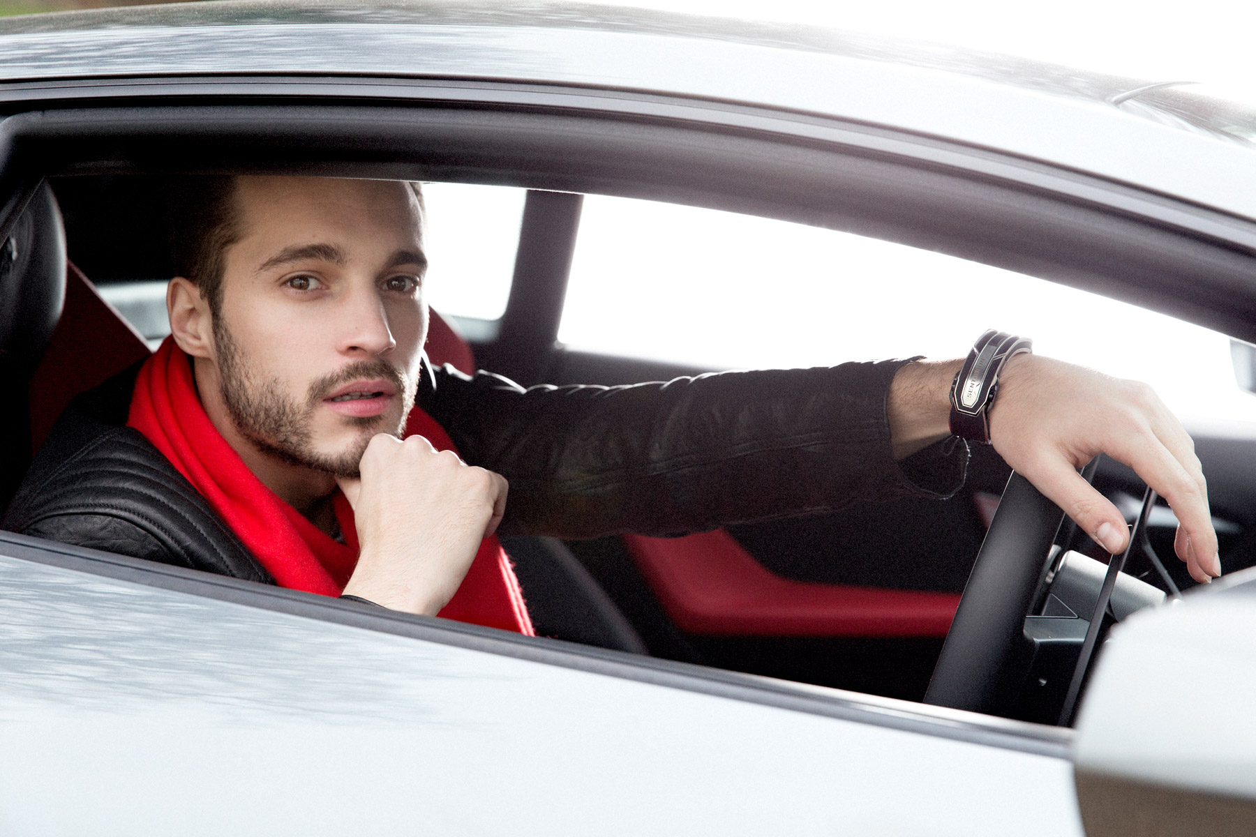 Senturion Elite Supercar Key : Un bracelet pour contrôler les voitures