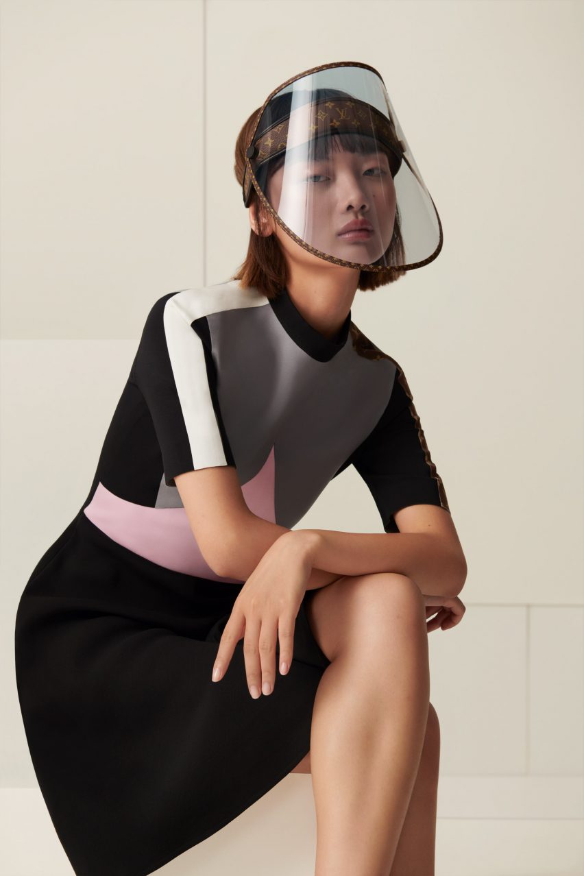 Louis Vuitton LV Shield : Une visière de protection anti-UV de luxe