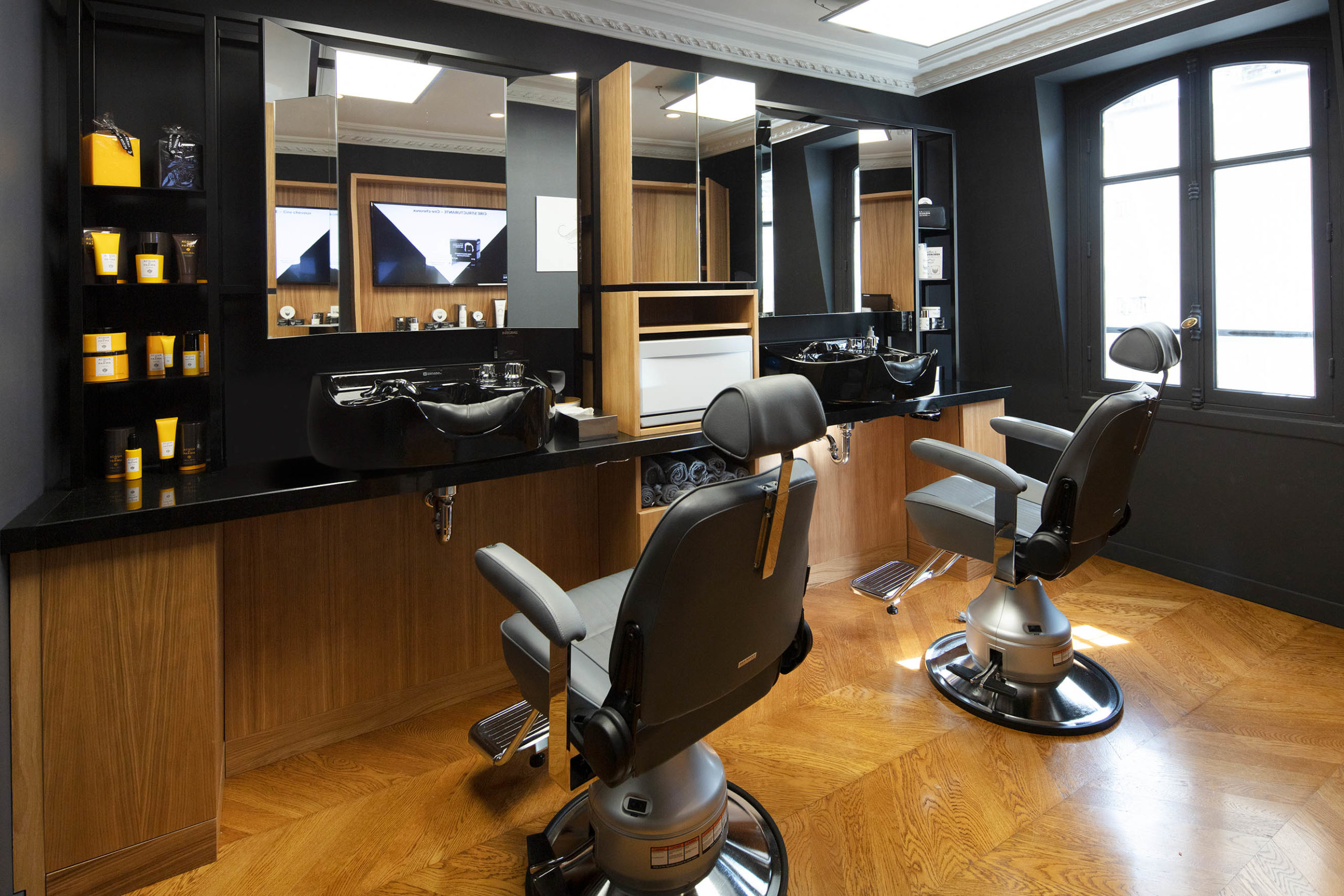 Barbier Lutétia : Le Rendez-Vous capillaire de l'Homme