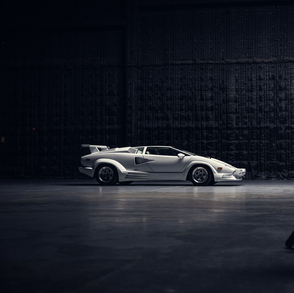 Sotheby's : La Lamborghini Countach originale du film le Loup de Wall ...