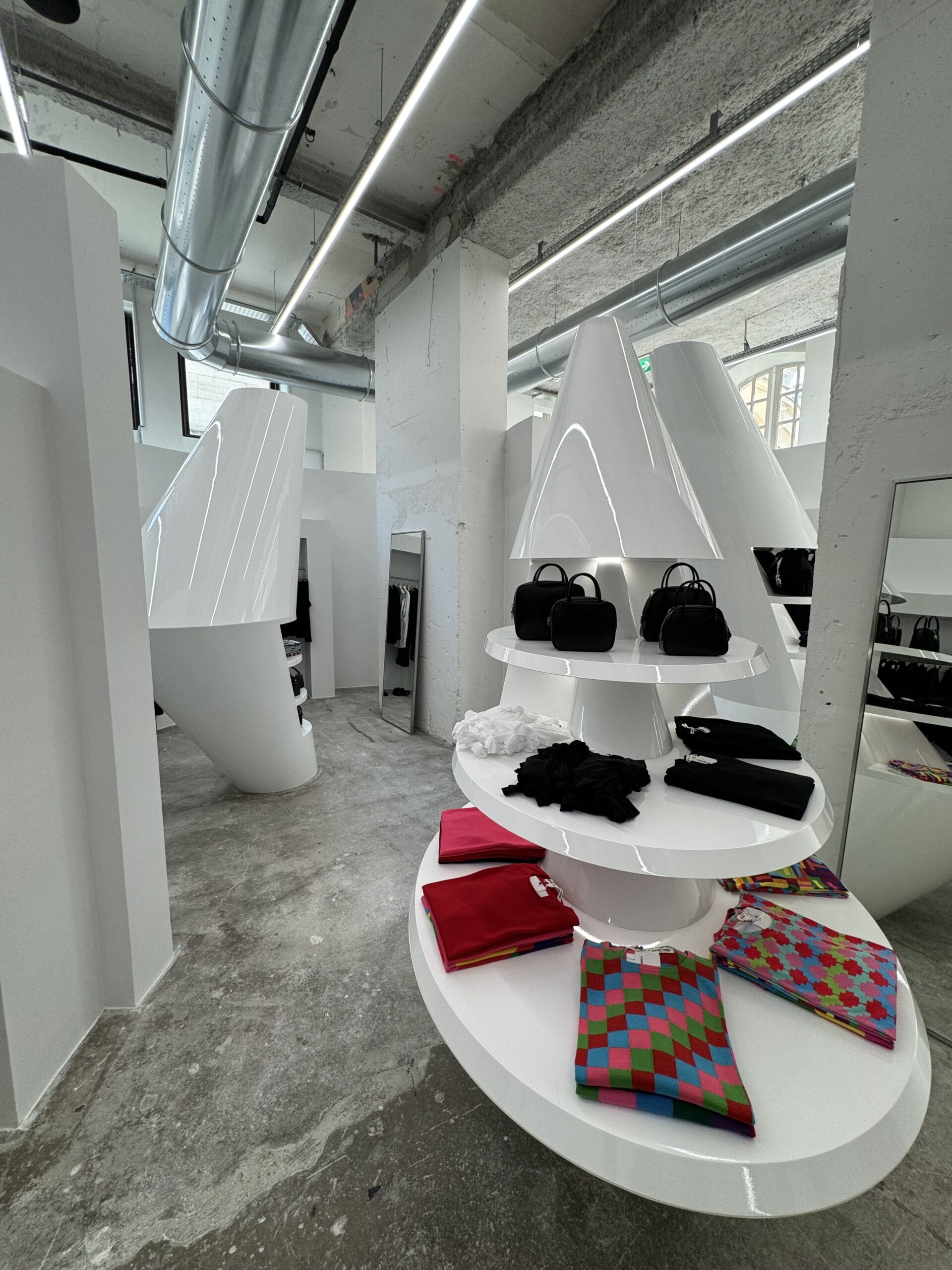 Dover Street Market : Le concept store s’installe à Paris
