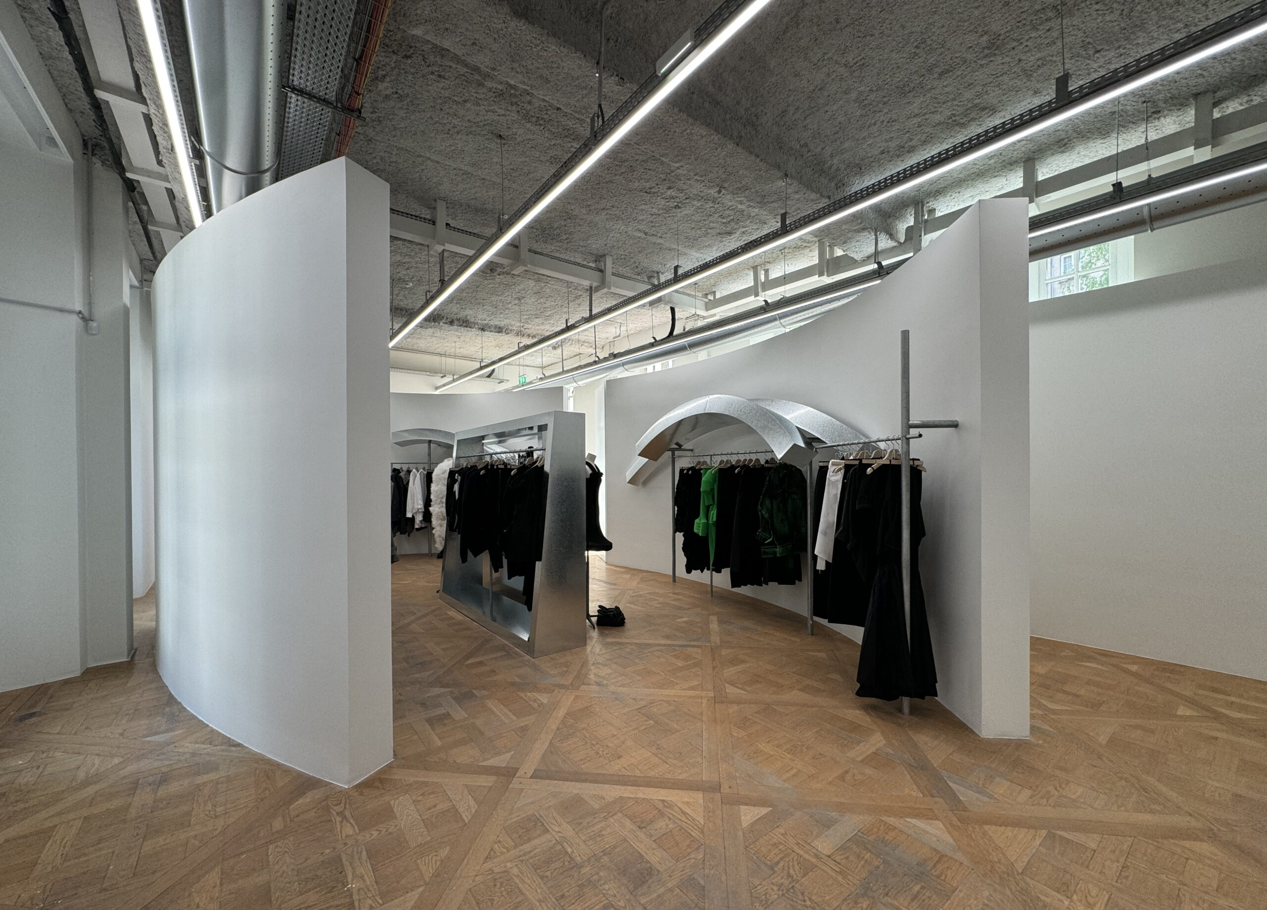 Dover Street Market : Le concept store s’installe à Paris