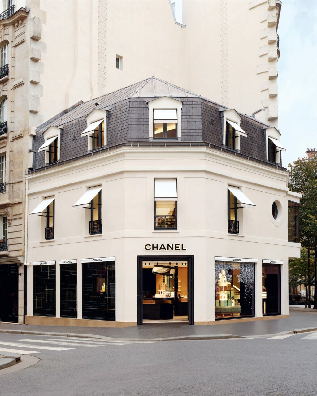 Chanel Maison de Beauté : L’Art de la Beauté Réinventé au sein du 16ème ...