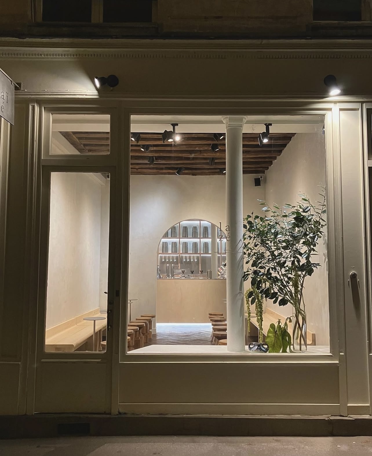 Les adresses Luxe : 7 Coffee Shop Parisiens iconiques