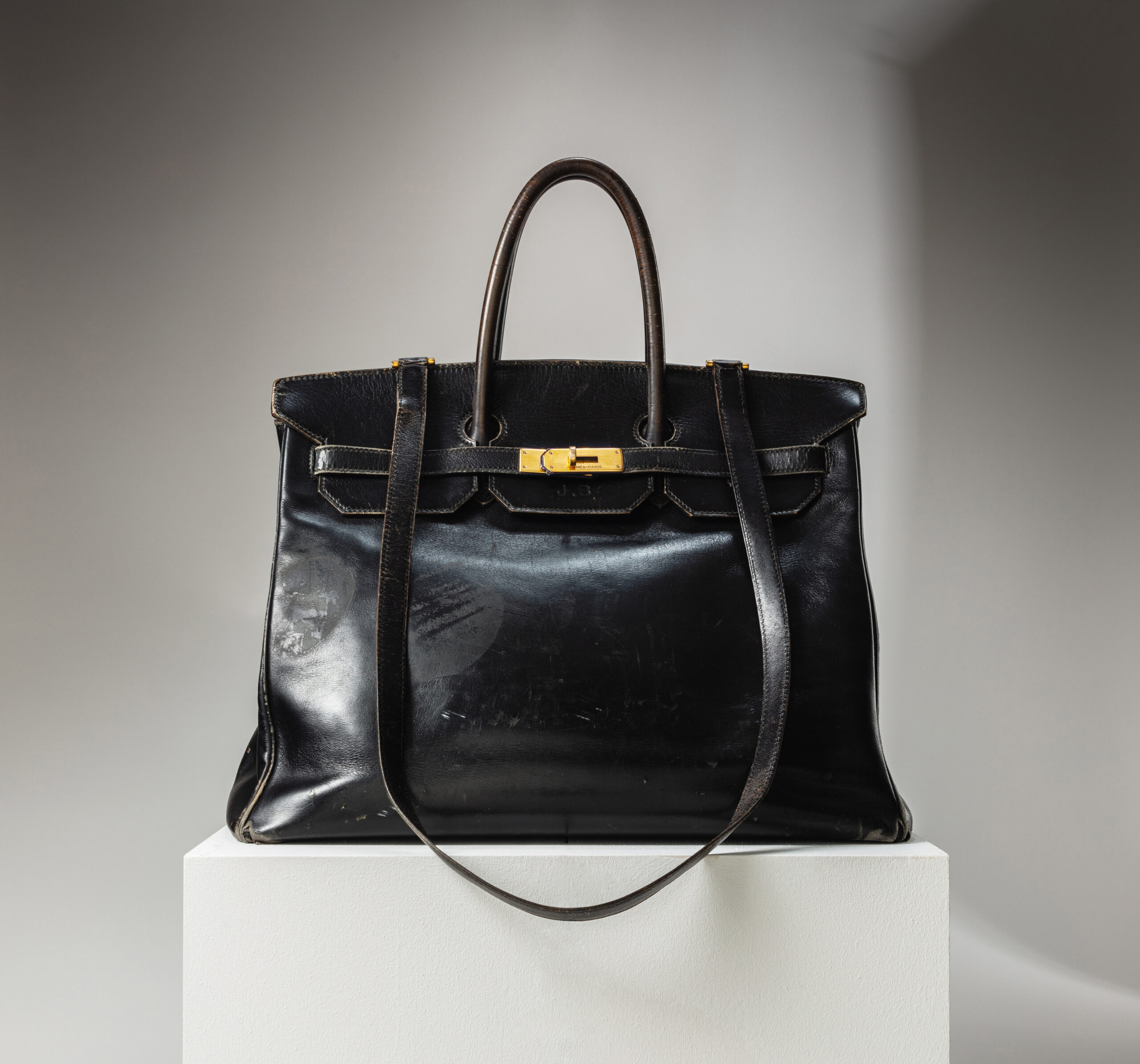 Sotheby’s Paris : Le tout Premier sac Birkin de Jane Birkin aux Enchères